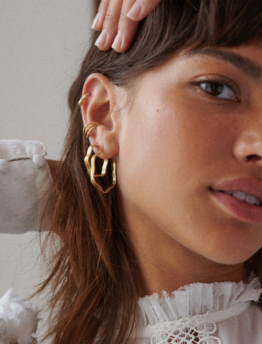 Meet the New Hoops – Daisy London