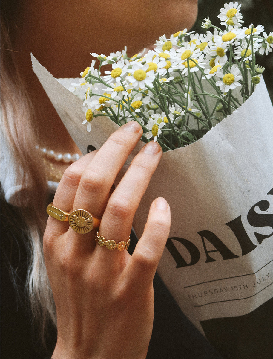 2022 All Wrapped Up – Daisy London