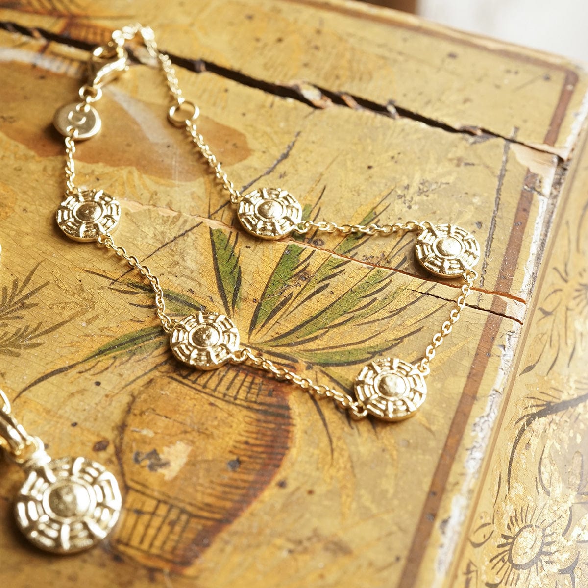 Apollo Amulet Bracelet 18ct Gold Plate – Daisy London