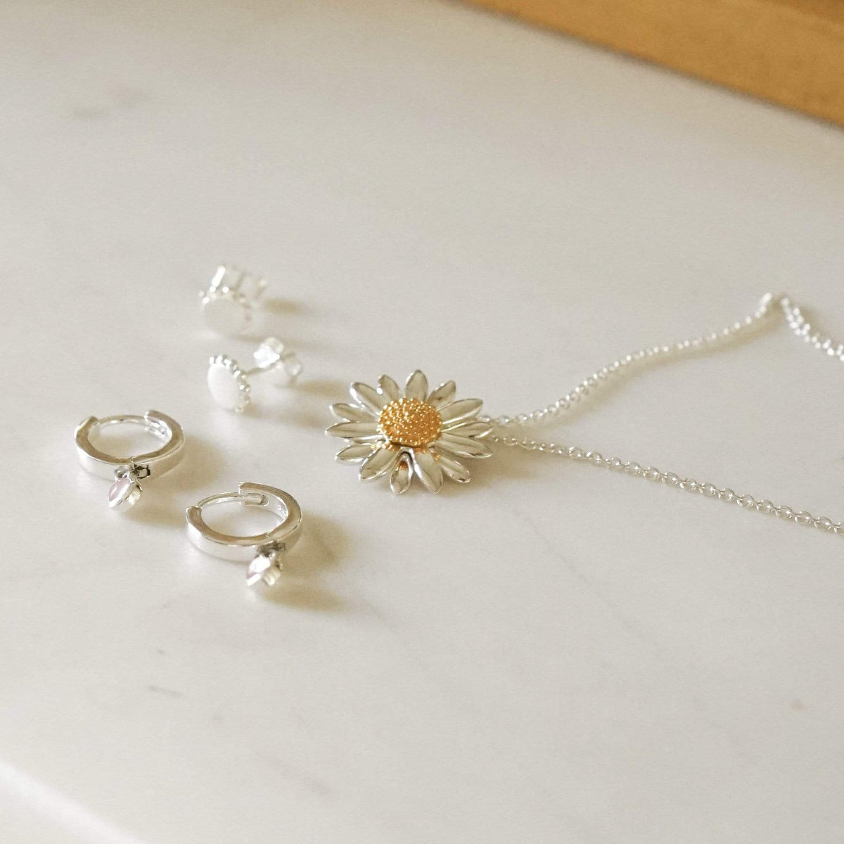Daisy Pendant Necklace | Daisy Statement Necklace - Daisy London Jewellery