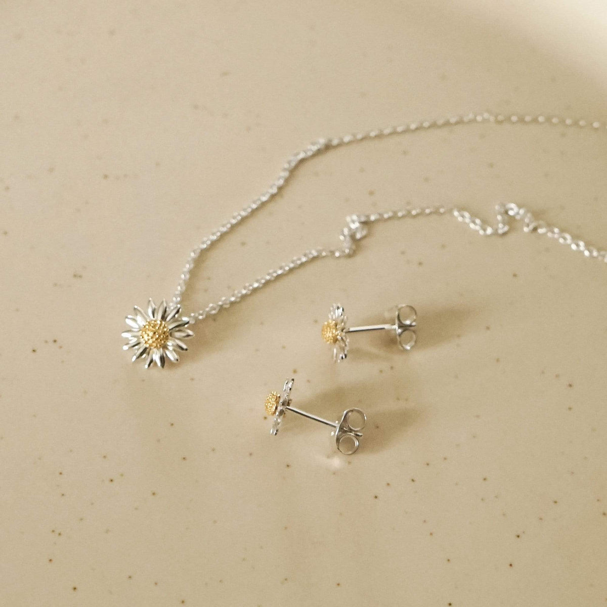 Daisy Pendant Necklace | Daisy Statement Necklace - Daisy London Jewellery