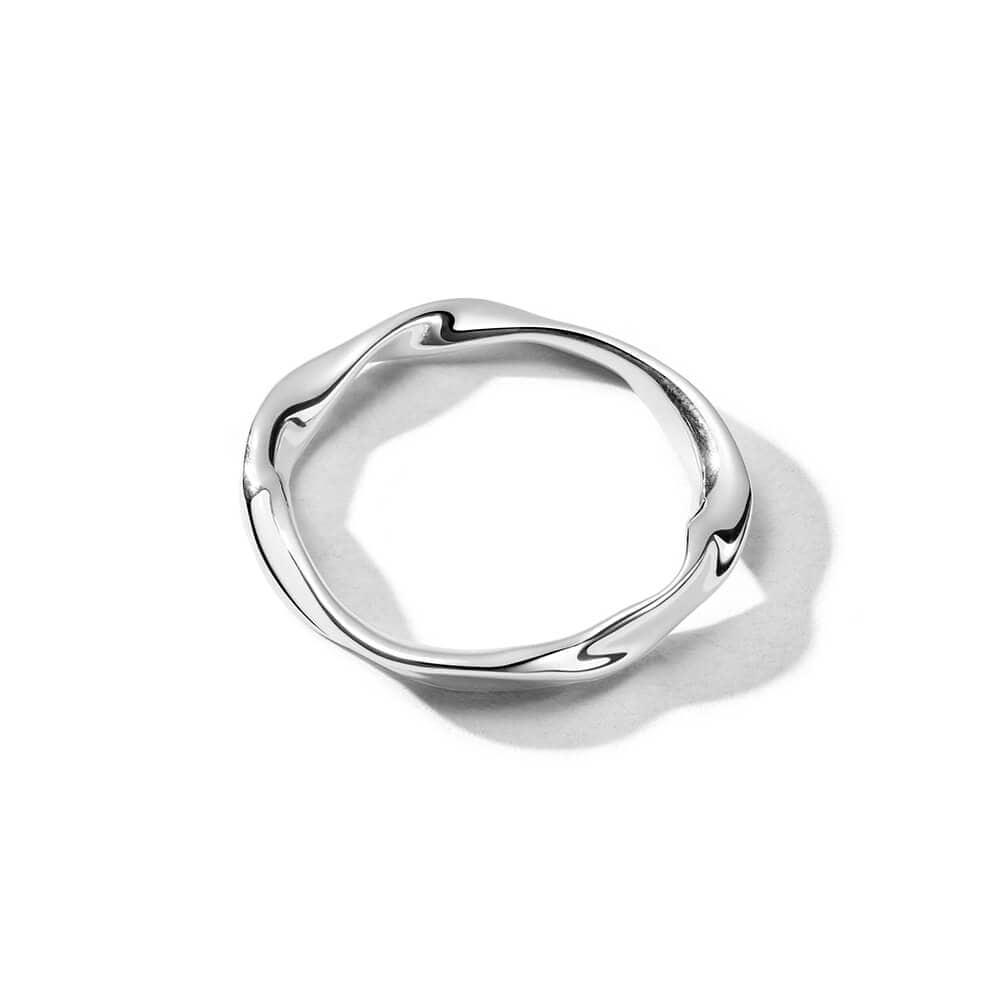 Estée Lalonde Wavy Stacking Ring Sterling Silver – Daisy London